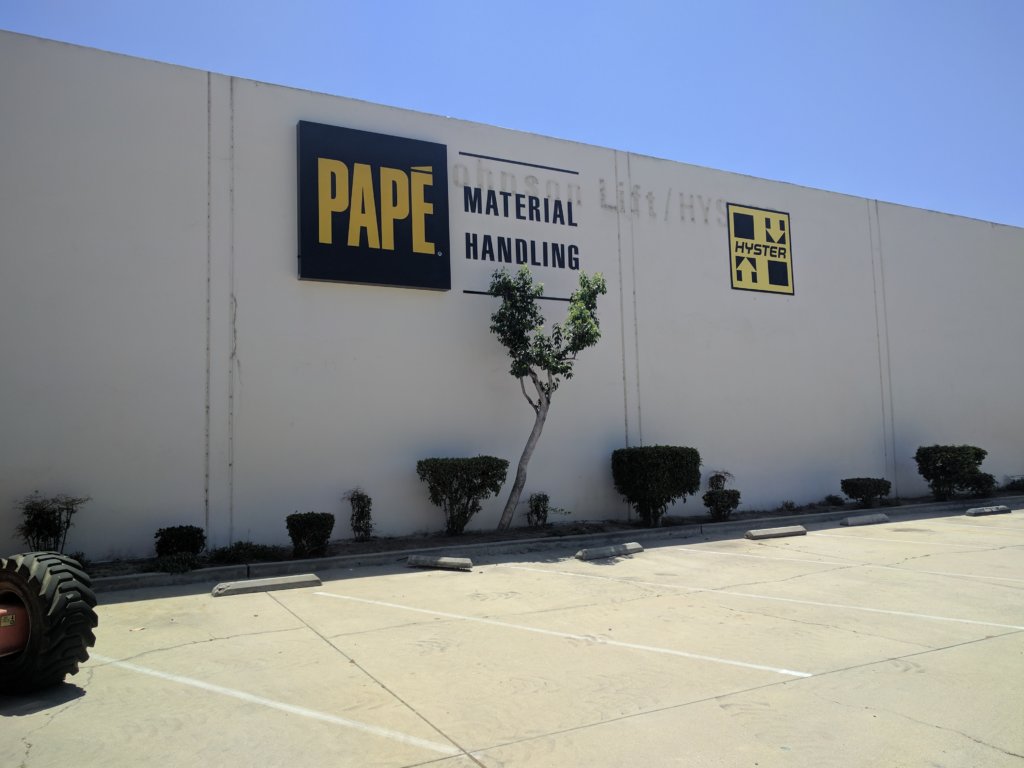 Manufacturing and Distribution - Starfish Signs & Graphics