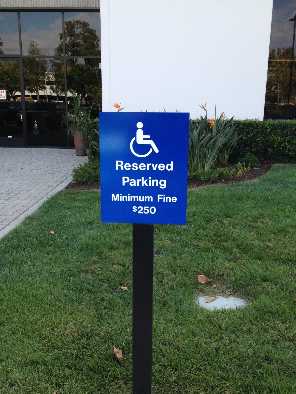 Handicapped Accessible Parking Signs - Starfish Signs